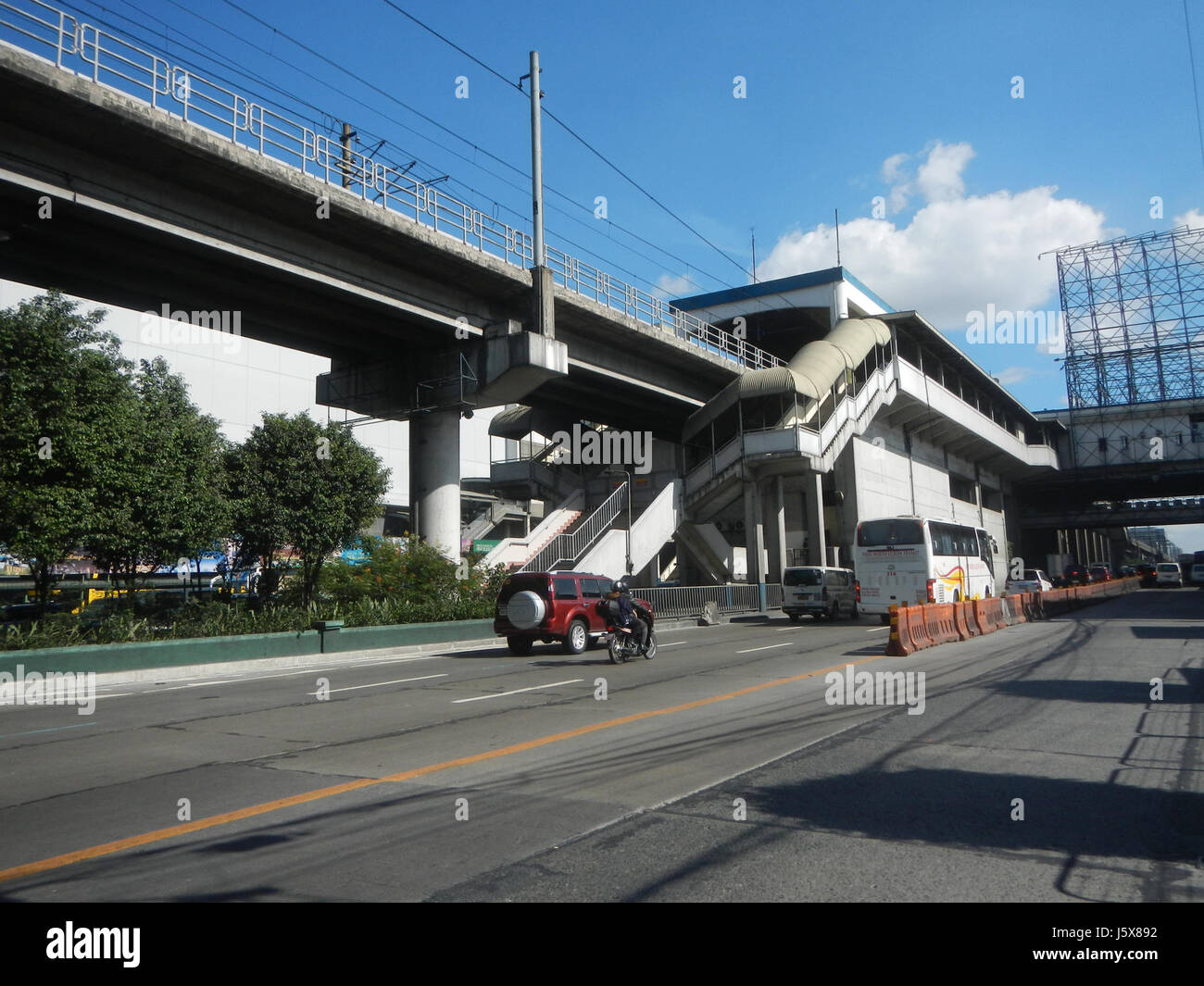 This image depicts the busy intersection near the North Avenue Santolan ...