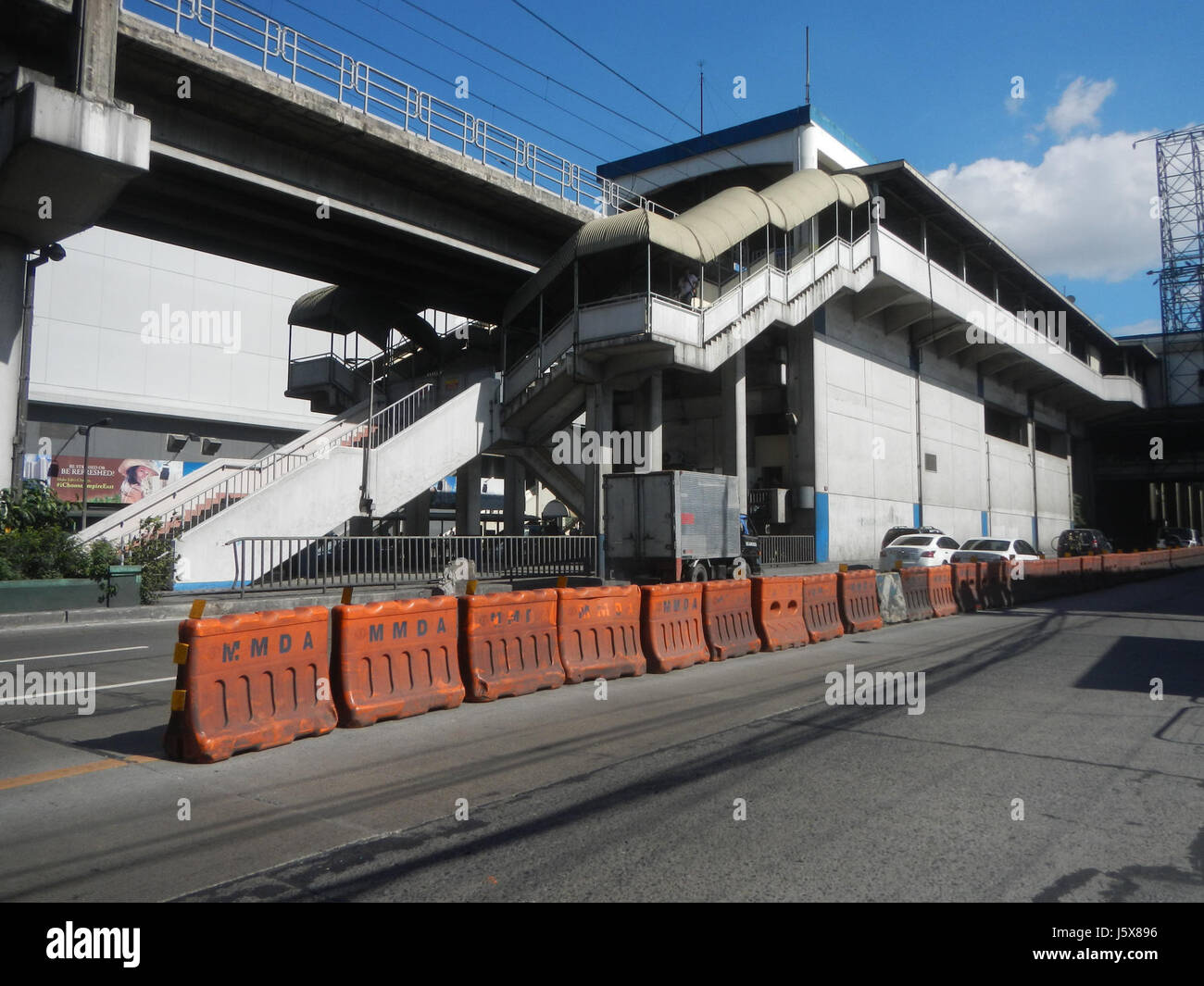 This title refers to the location of North Avenue, Santolan, and ...