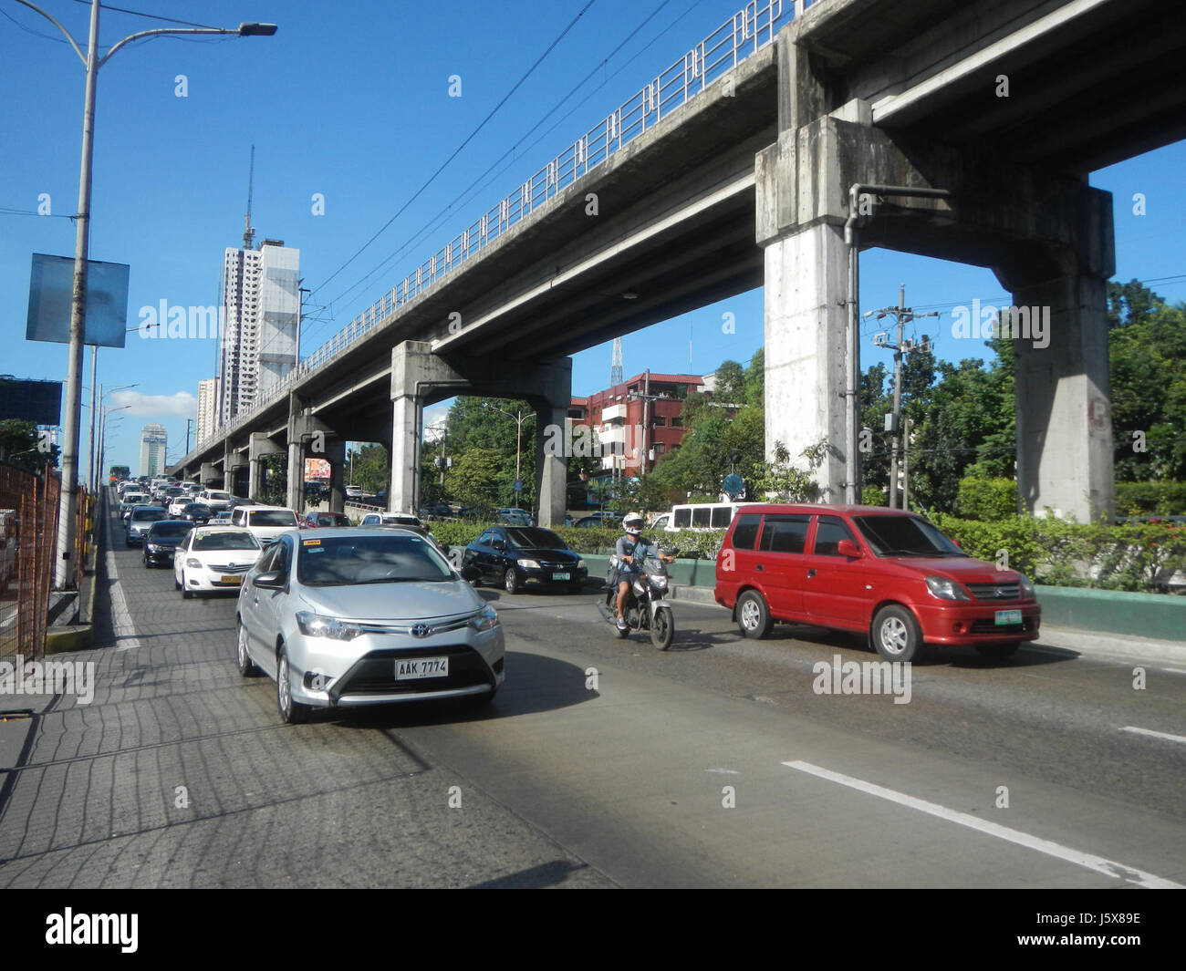 03163 North Avenue Santolan Annapolis MRT Station Camp Aguinaldo EDSA ...