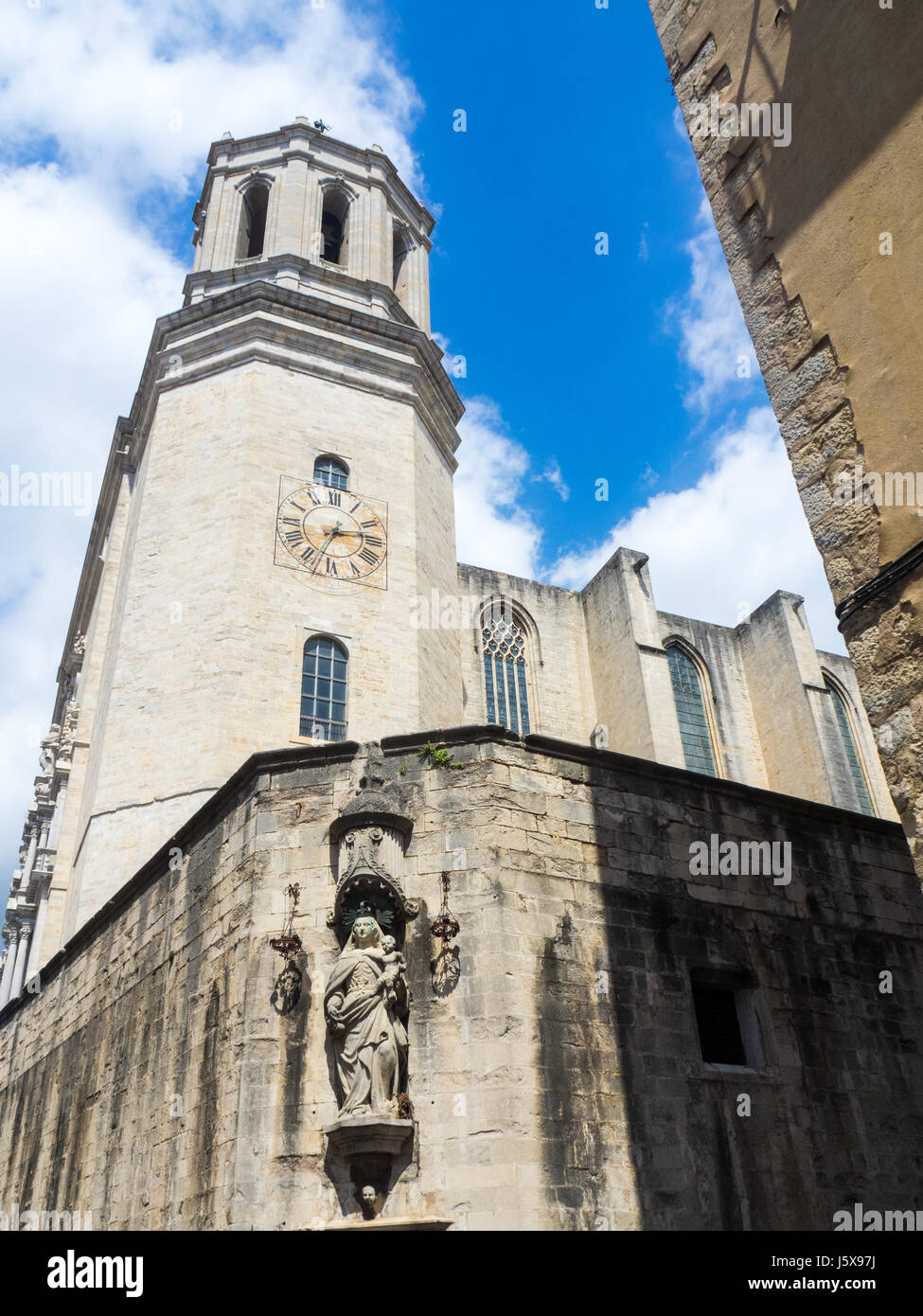 Catalan romanesque sculpture hi-res stock photography and images - Alamy