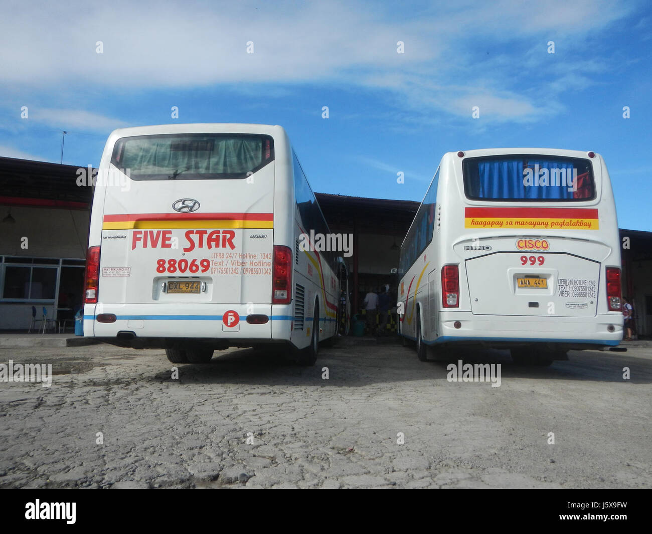03100 Five Star and Cisco buses in bus stop San Miguel Bulacan 07 Stock ...