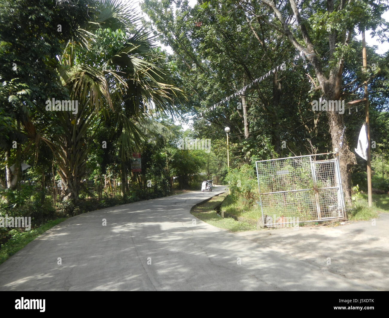 The 05072 construction project in Pandi, Bulacan, includes road ...