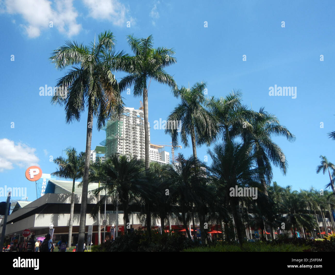 Araneta center cubao quezon city hi-res stock photography and images ...