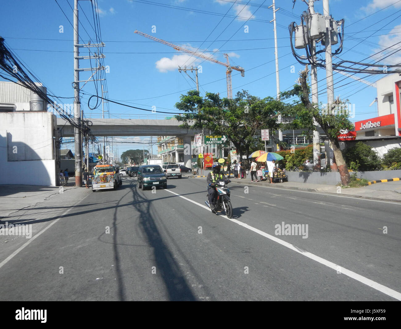 Amang Rodriguez Avenue in Pasig City, part of the Manila MRT Line 36 ...