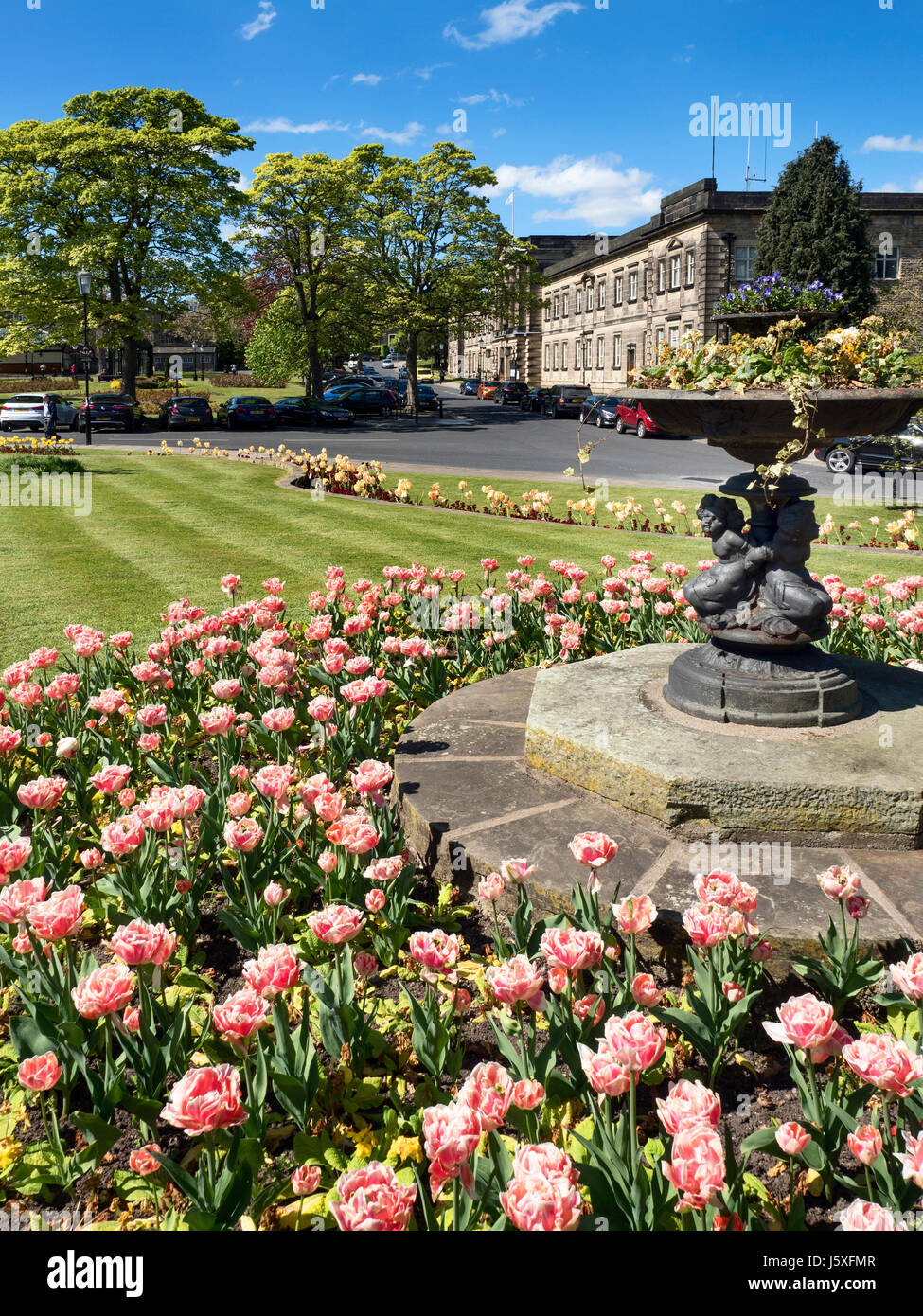 Crescent Gardens in Harrogate North Yorkshire England Stock Photo - Alamy