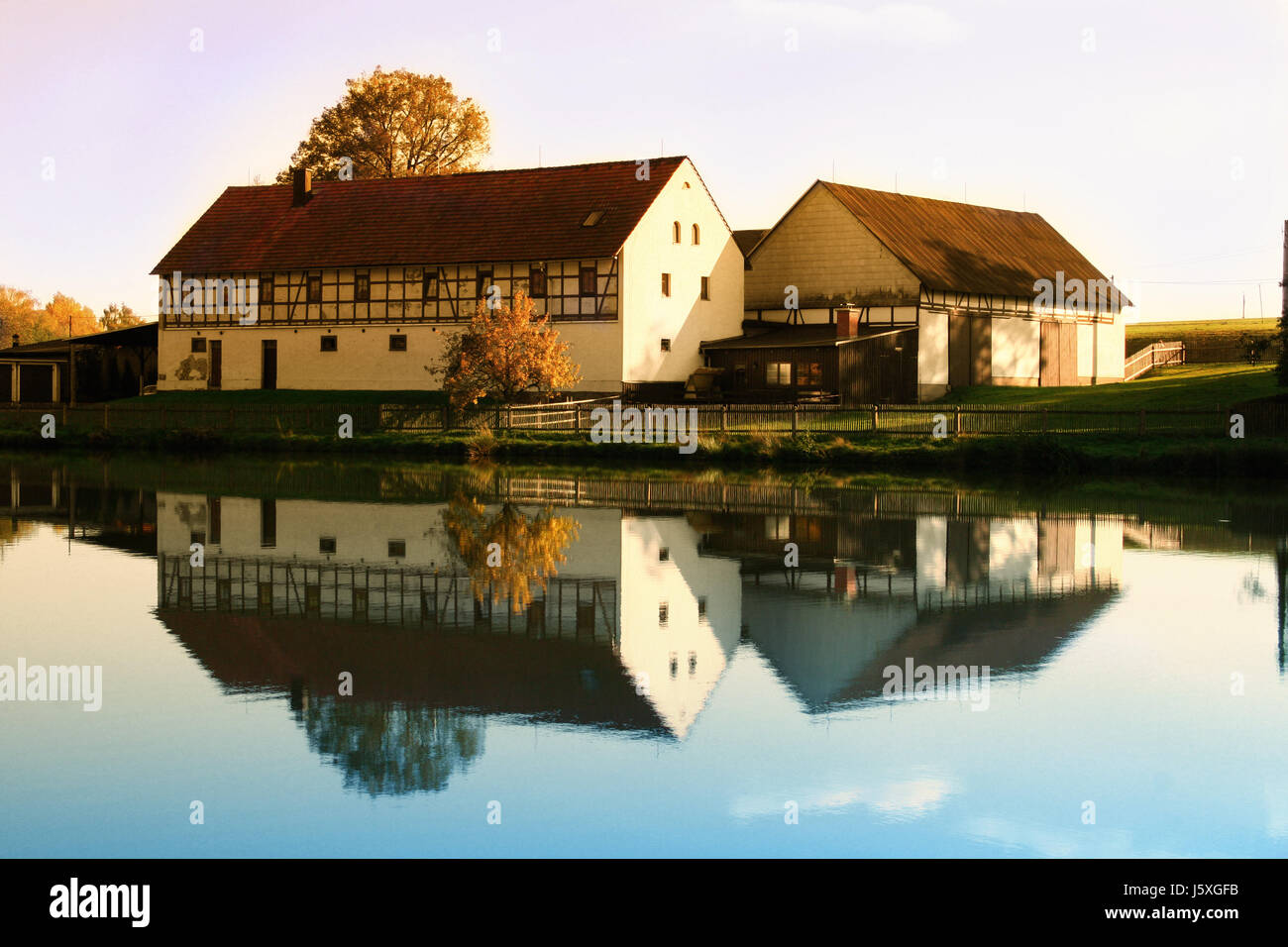 Four sided frame hi-res stock photography and images - Alamy