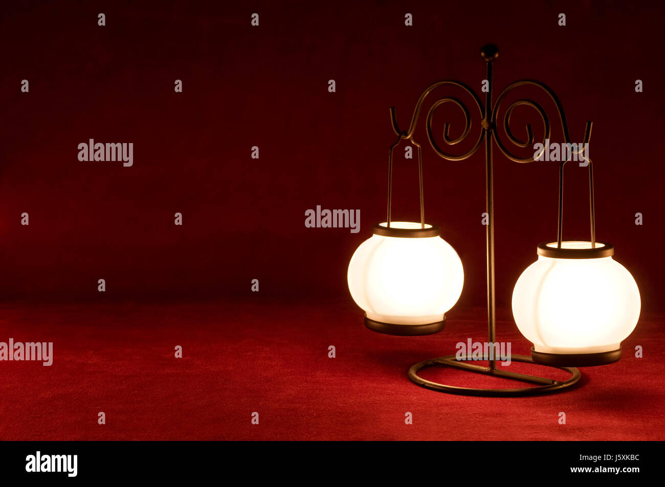 candle shiner light lamp luminary carmine elegant backdrop background ...