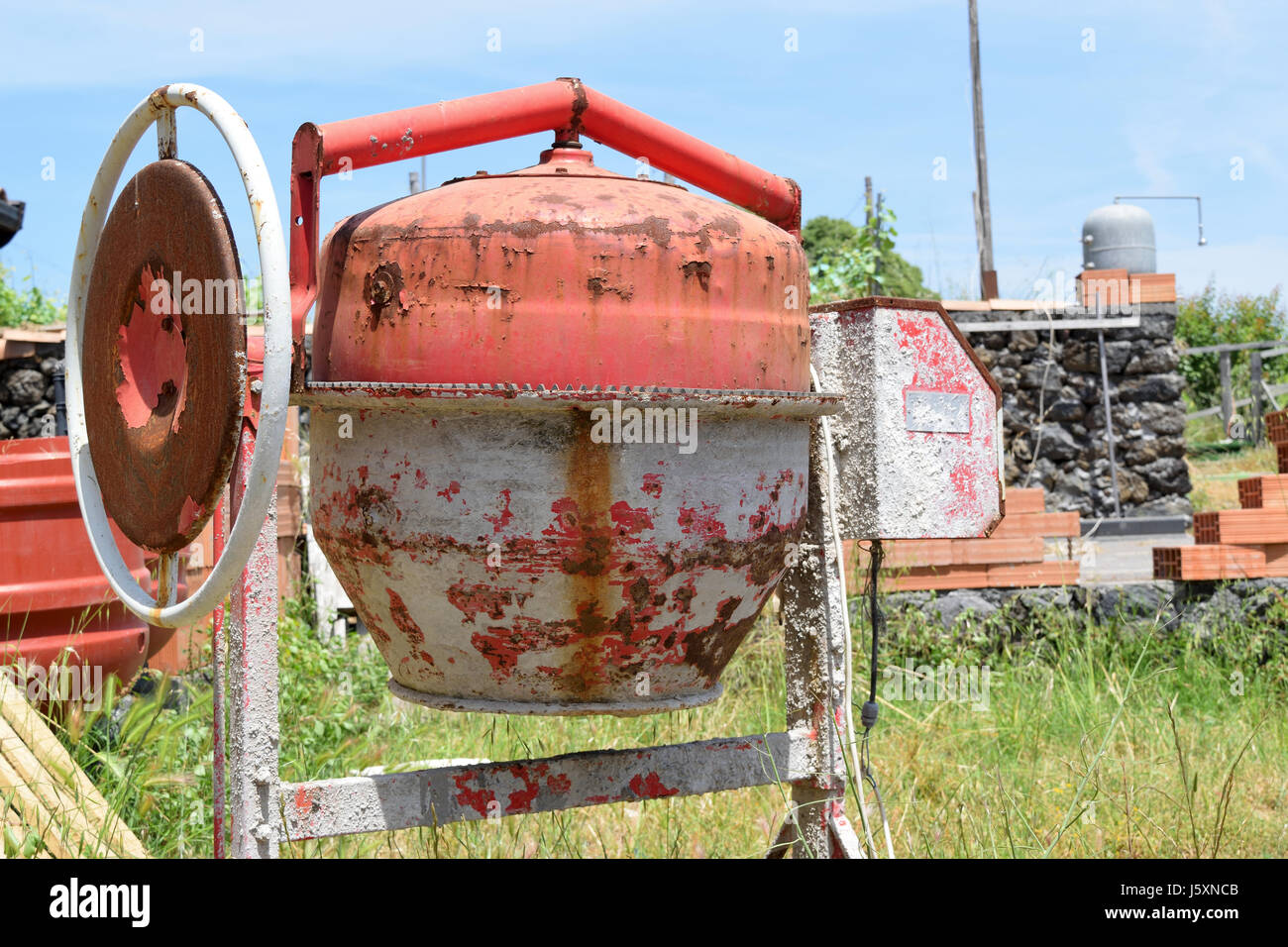 Old cement mixer hi-res stock photography and images - Alamy