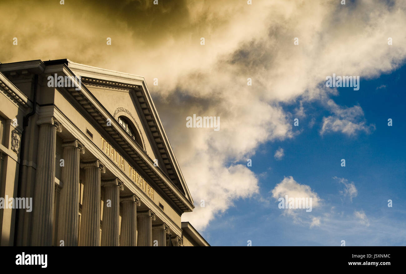 columns act performance greek hamburg firmament sky building clouds ...