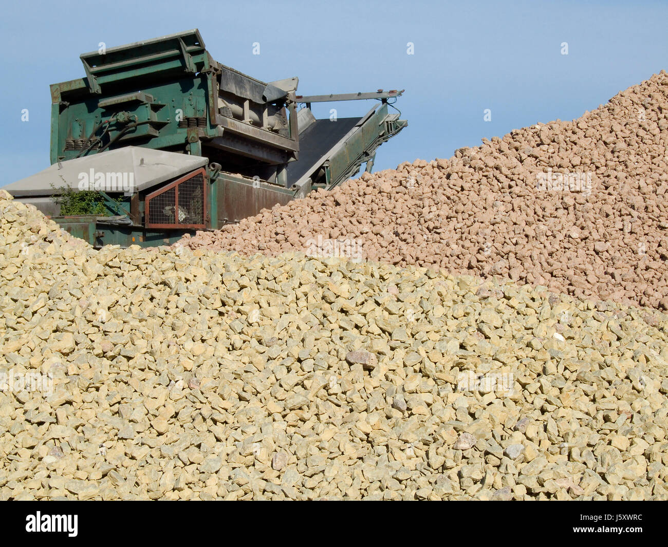 engine drive motor break split mince stone-breaker conveyer belt road ...