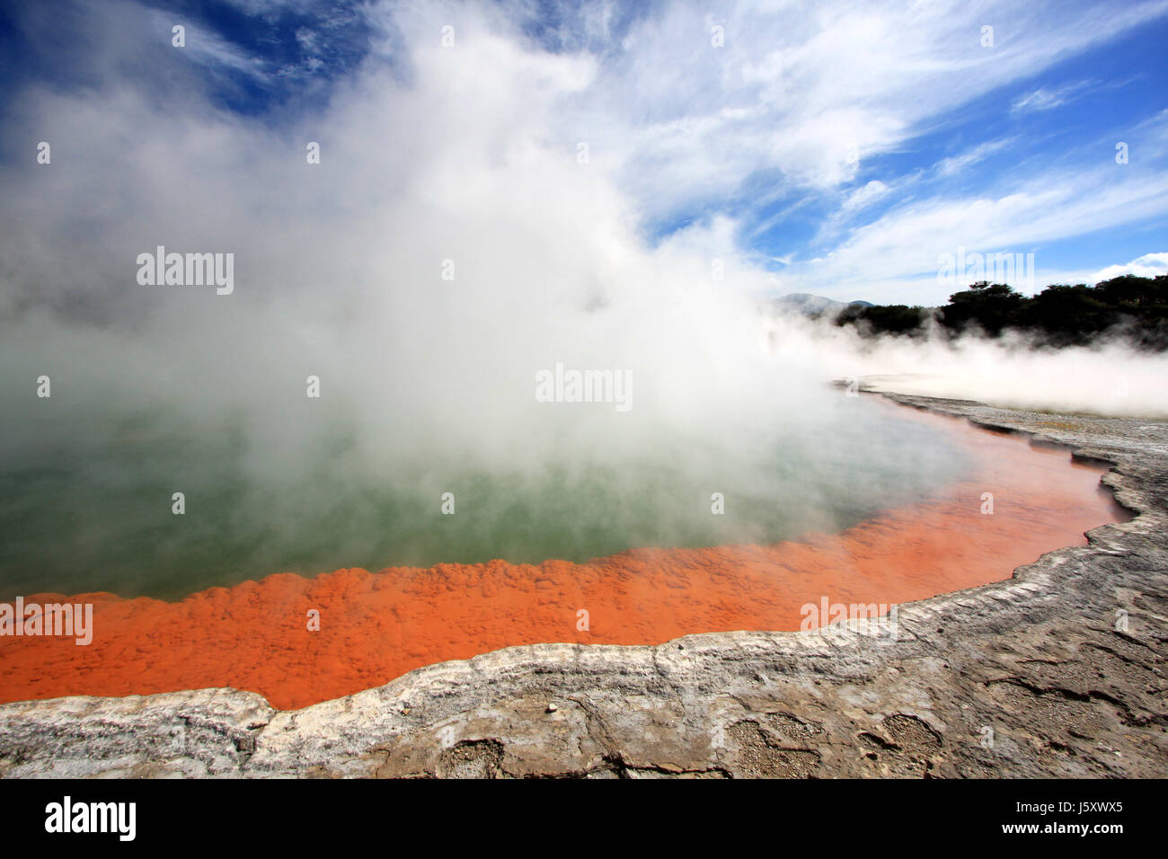 Champagnerpool hi-res stock photography and images - Alamy
