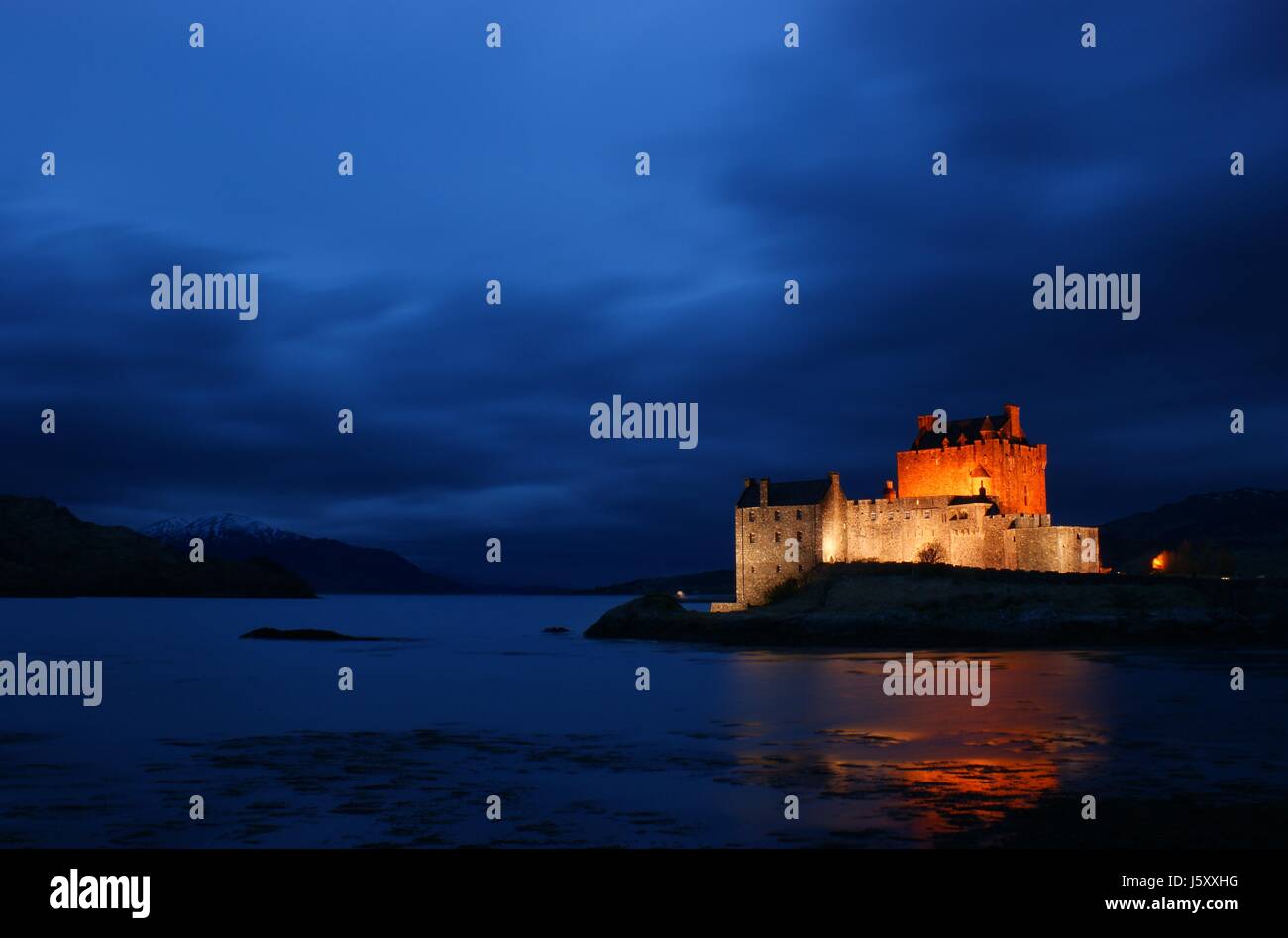 scotland chateau castle blue shine shines bright lucent light serene ...