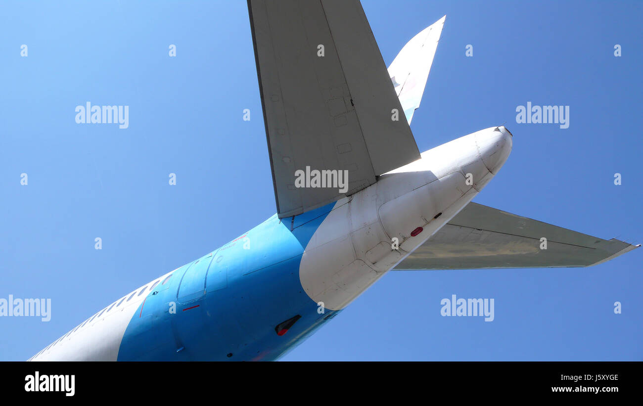 Tail unit hi-res stock photography and images - Alamy