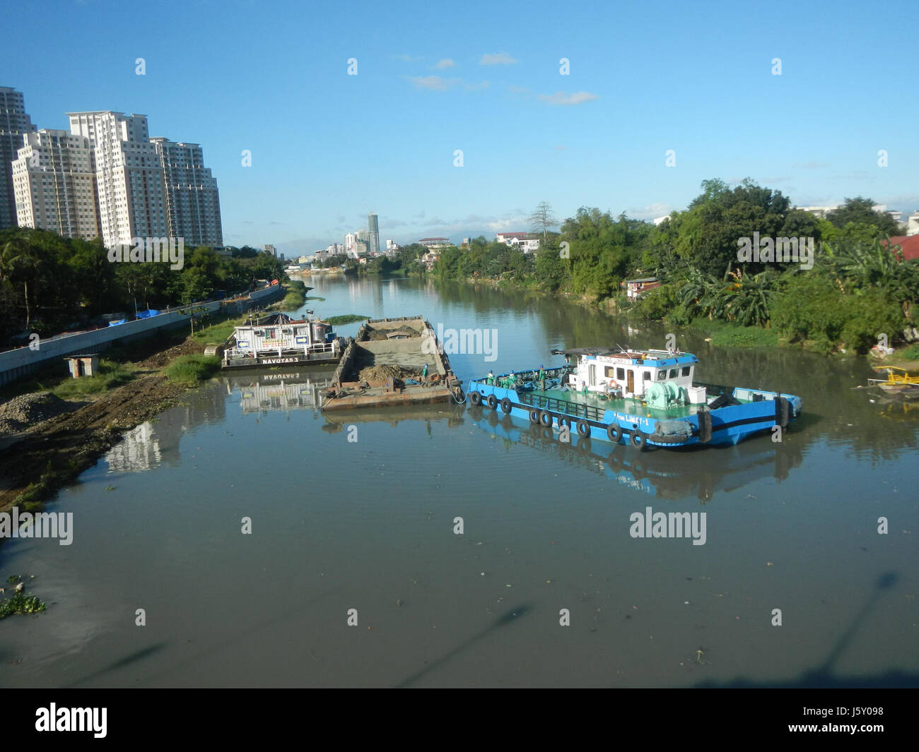 0001 Sandoval Bridge Tugboats Ugong Maybunga River Pasig Cityfv f 14 ...