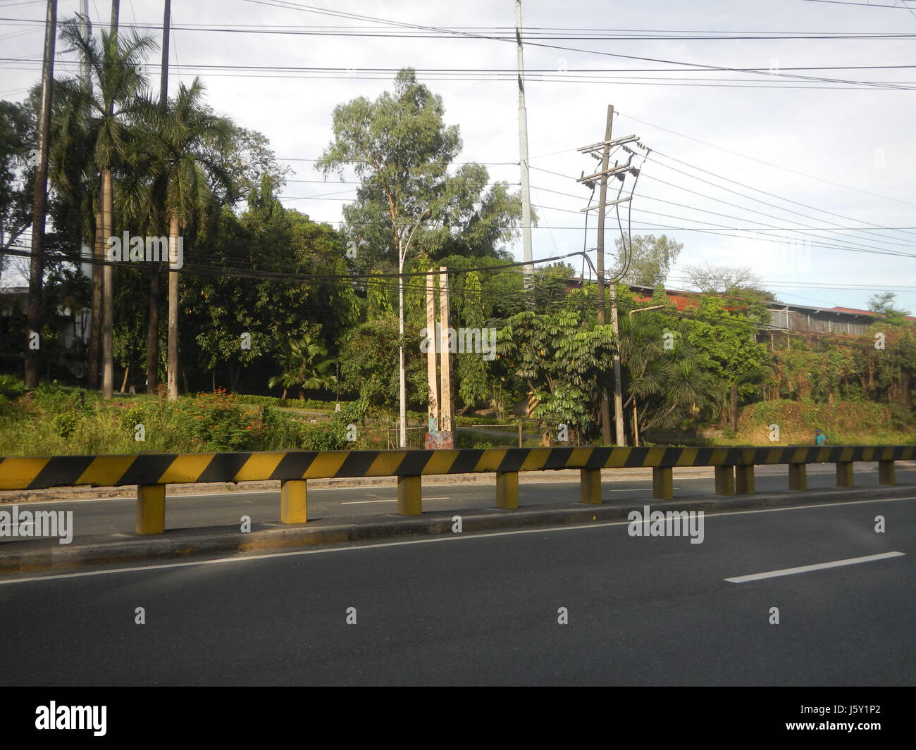 The Barangka Viaduct, located along Marcos Highway, connects Quezon ...