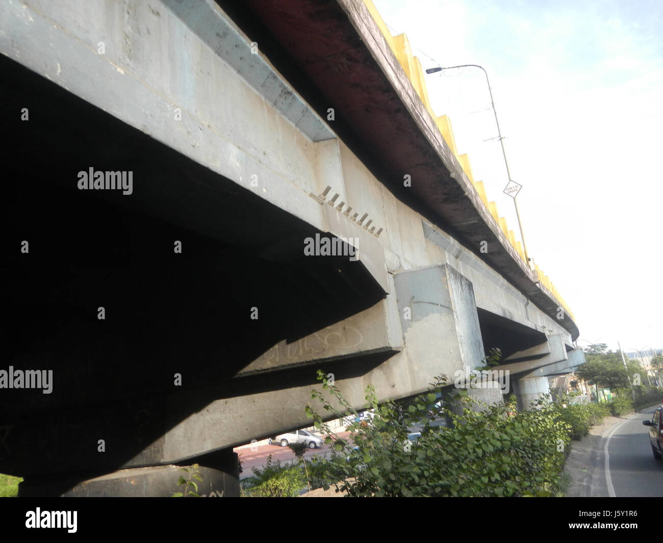 The Barangka Viaduct, located along Marcos Highway, connects Quezon ...