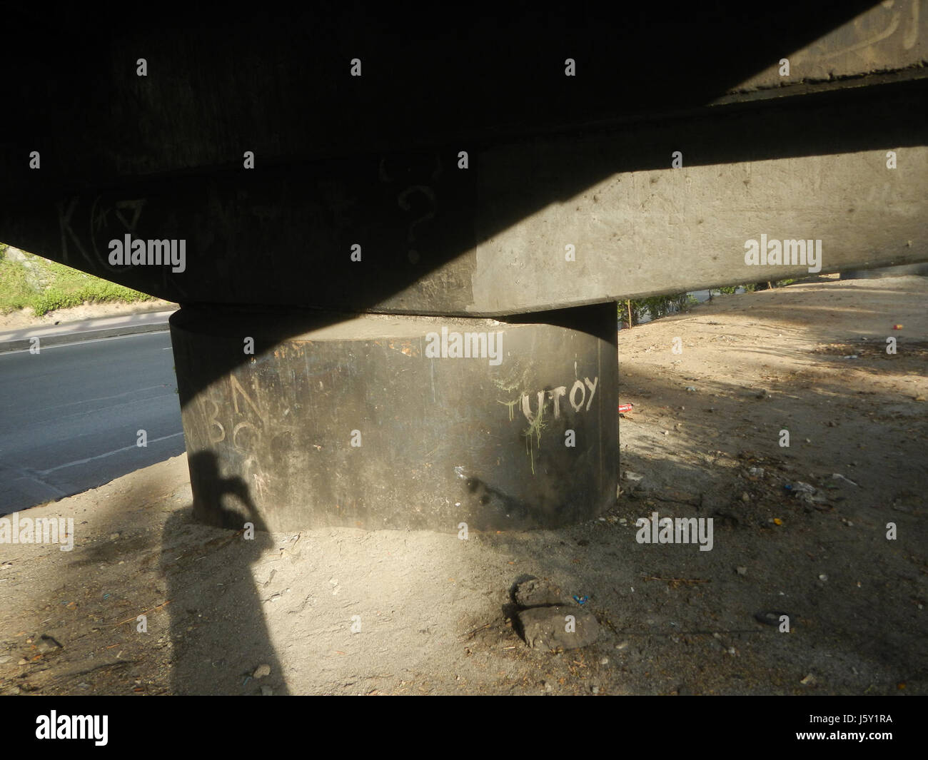 The Barangka Viaduct, located on the Marcos Highway between Quezon City ...