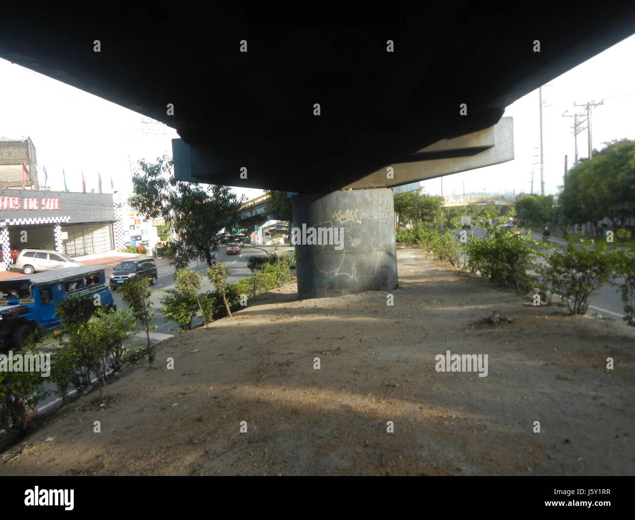 Quezon expressway hi-res stock photography and images - Alamy