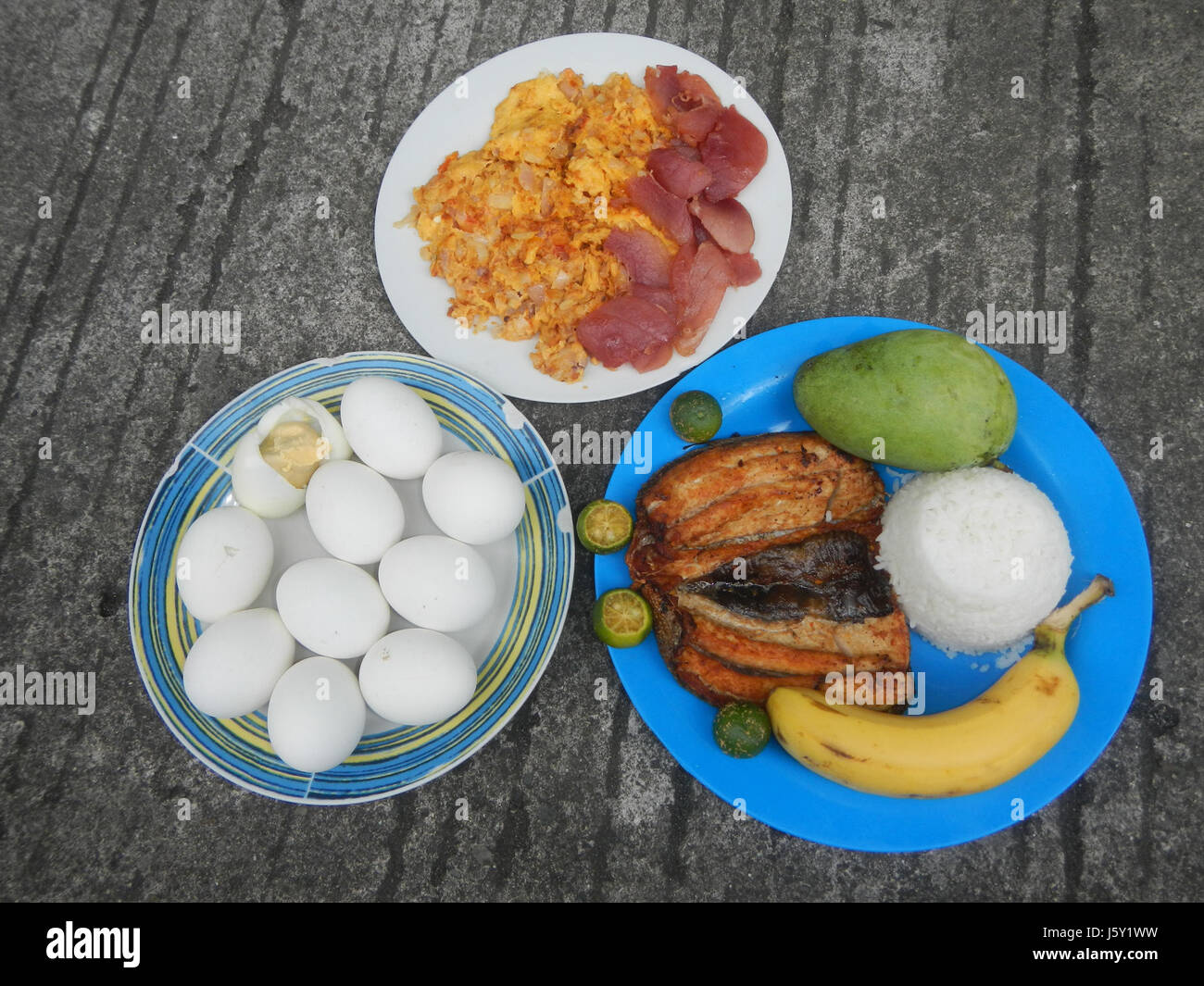 0001 Cuisine of Bulacan food fruits Bangus fried 05 Stock Photo - Alamy