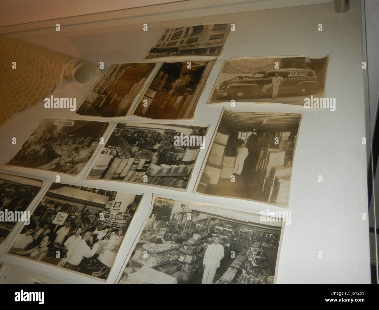 0222 First United Building Community Museum Sy Lian Teng Escolta ...