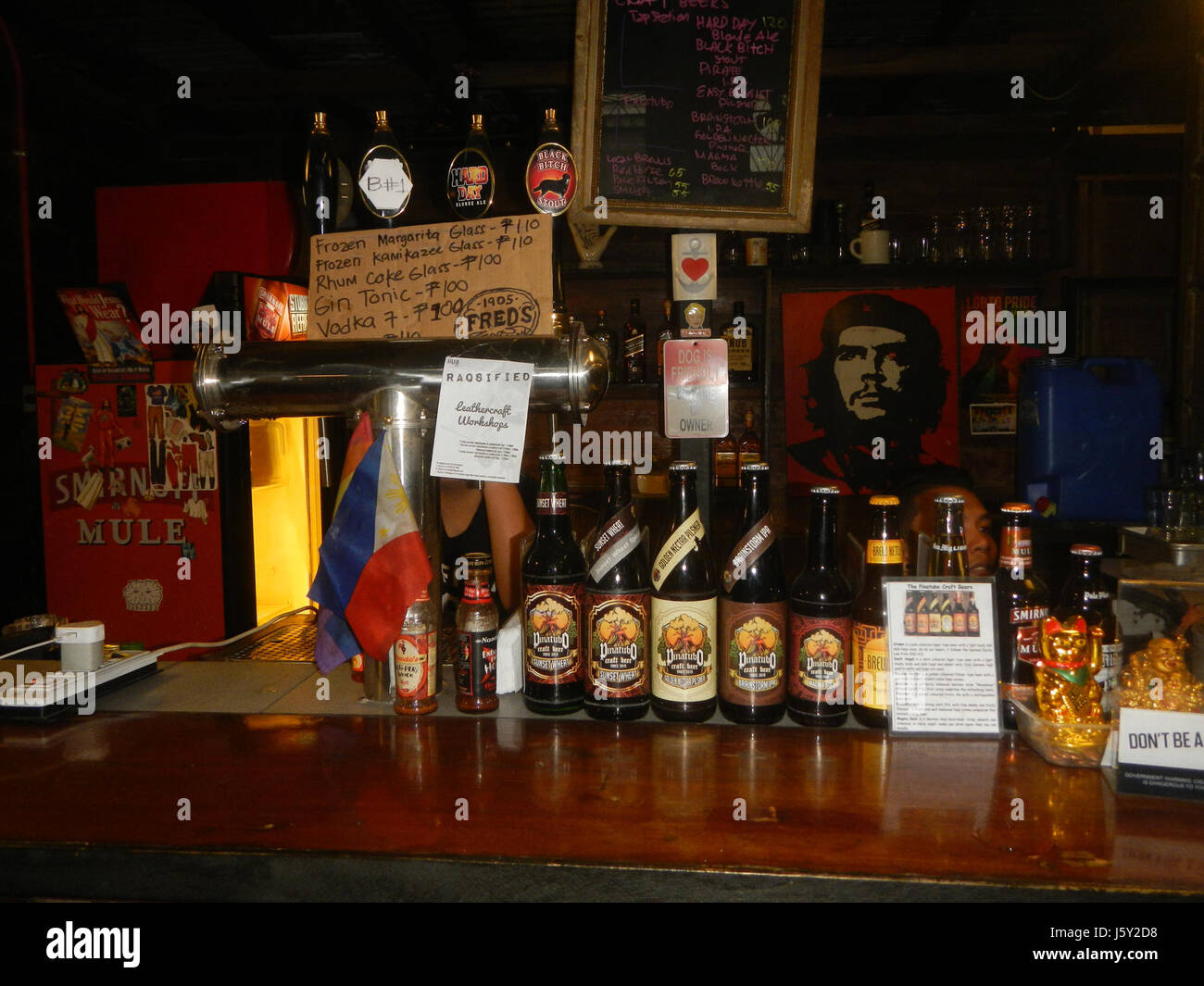 This image likely refers to the First United Building in Escolta ...