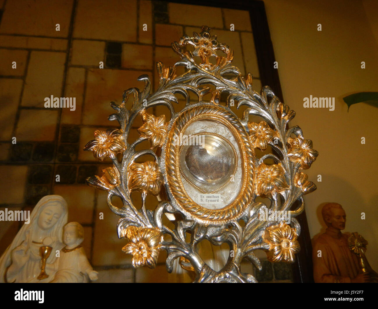 The Santa Cruz Church in Manila, located near Mamonluk Quiapo Plaza, is ...