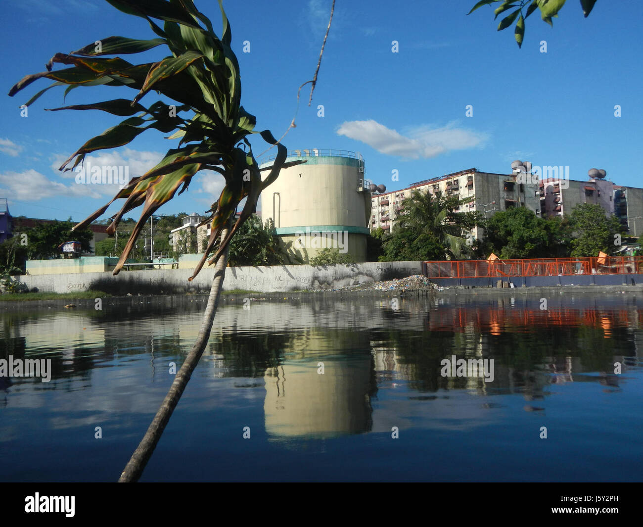 The Rodriguez Street Bridge crosses the Estero de Vitas in Balut, Tondo ...