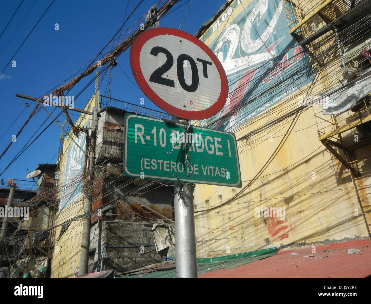 The R-25 Bridge I over Estero de Vitas in Marcos Road, Balut, Tondo ...