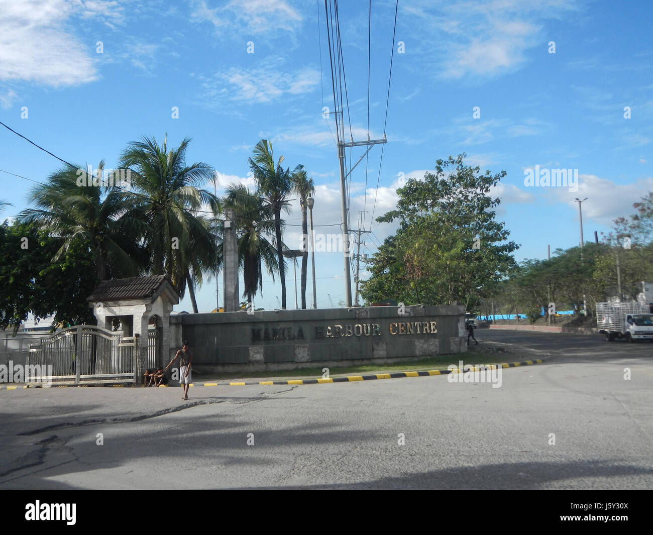 This image depicts the R-41 Bridge I, located in the Estero de Vitas ...