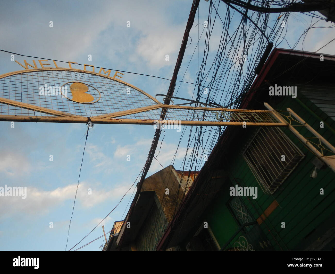 01016 Pedestrian footbridge C-13 Capulong Marcos Road Tondo Manila ...