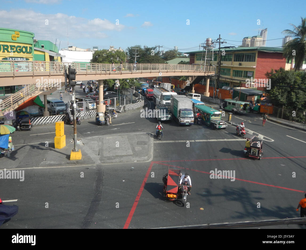 001 Pedestrian footbridge AMA ACLC Puregold Tayuman Juan Luna C-14 ...