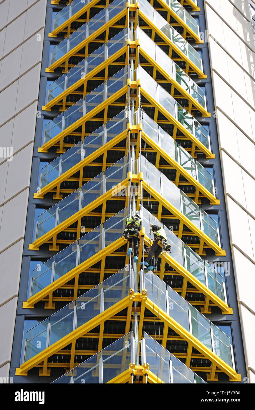 Rope access hi-res stock photography and images - Alamy