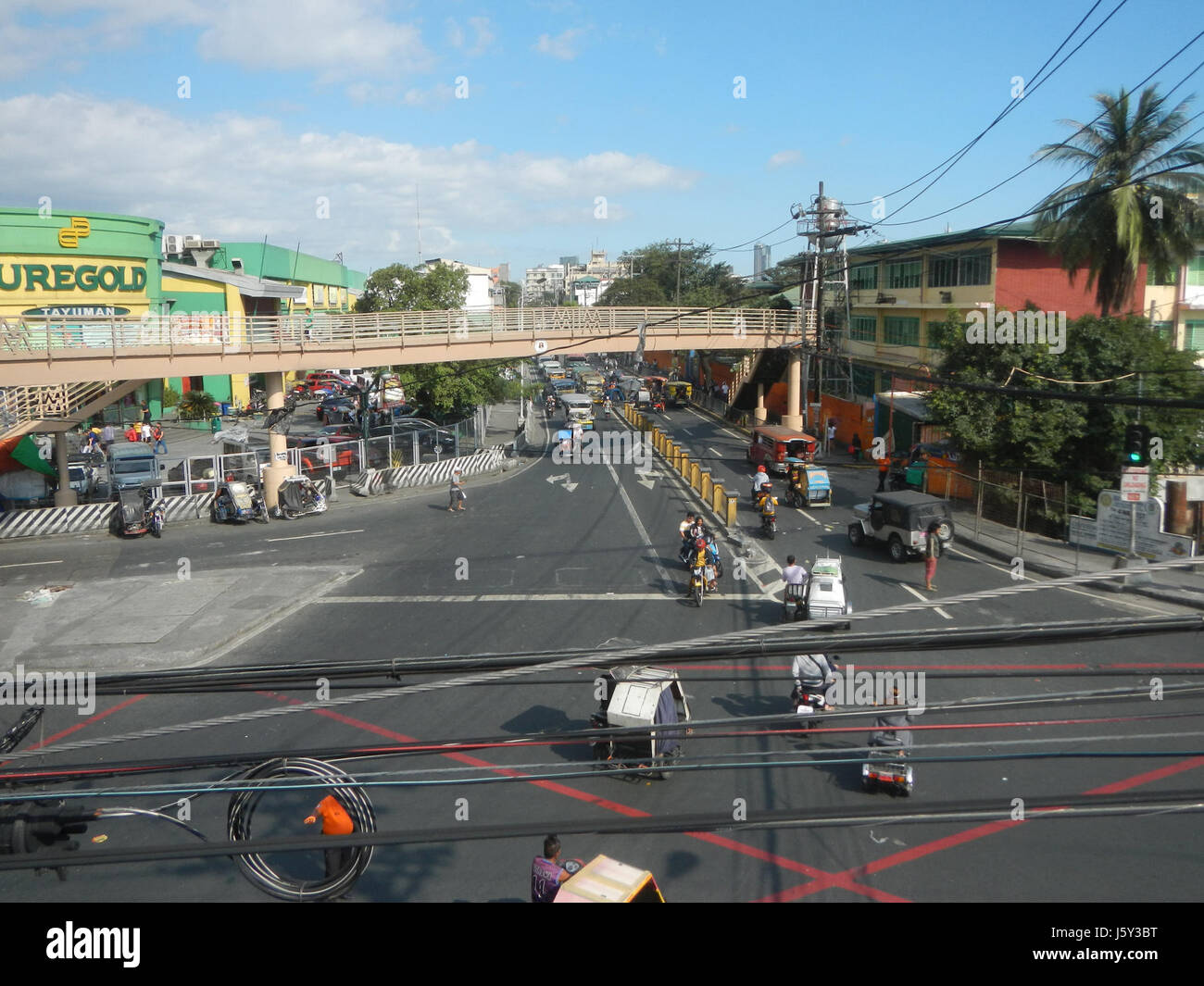 001 Pedestrian footbridge AMA ACLC Puregold Tayuman Juan Luna C-35 ...