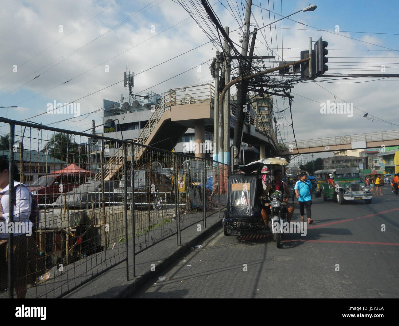 0081 Pedestrian footbridge Puregold Tayuman Juan Luna Bridge Estero de ...