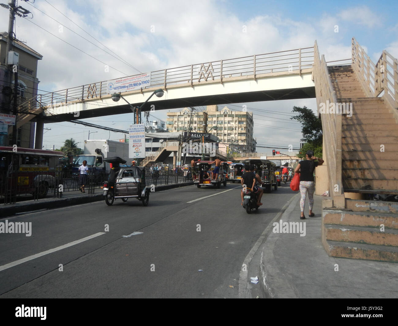 0121 Pedestrian footbridge Tayuman Juan Luna Bridge Estero de la Reina ...