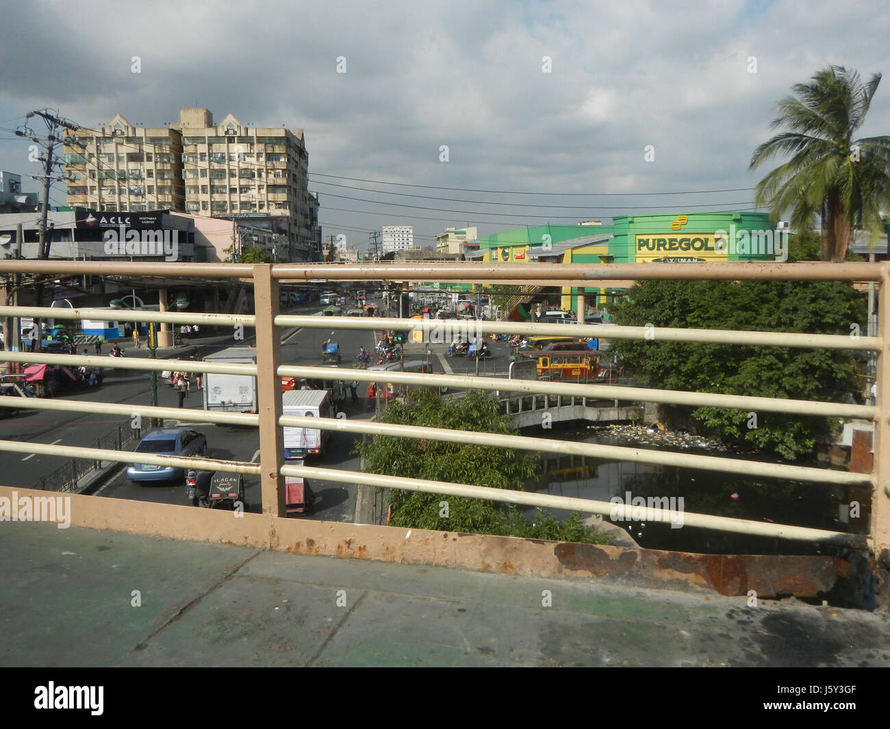 0161 Pedestrian footbridge Tayuman Juan Luna Bridge Estero de la Reina ...