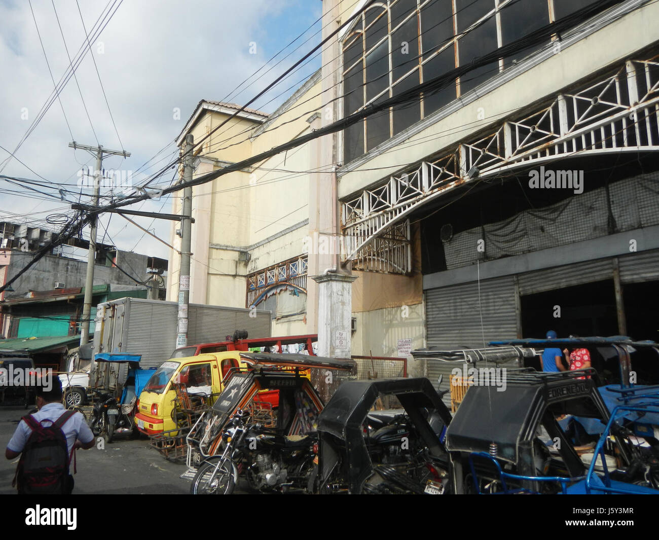New Pritil Public Market, located along Juan Luna and Herbosa Streets ...