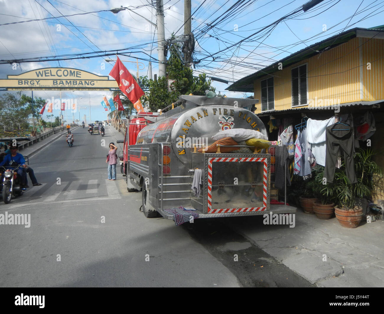 A view of Kalawaan and Bambang Bridge area in Pasig City. The image ...