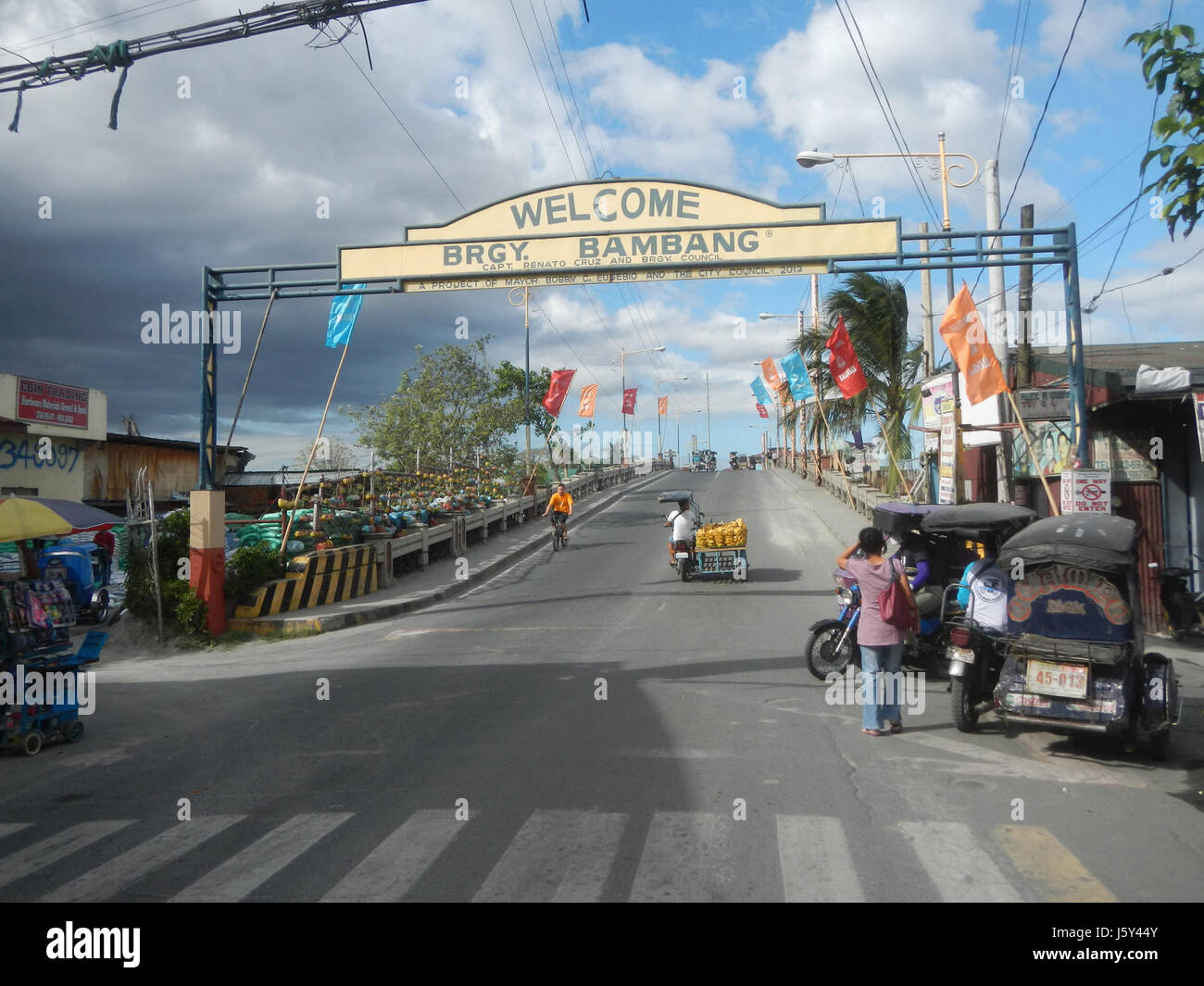 The Kalawaan Bambang Bridge in Pasig City crosses the Pasig River ...