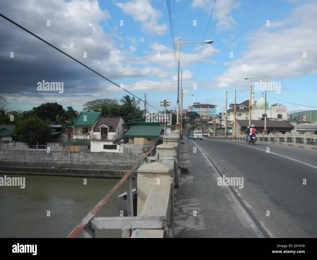 An image capturing the intersection of Kalawaan and Bambang streets ...