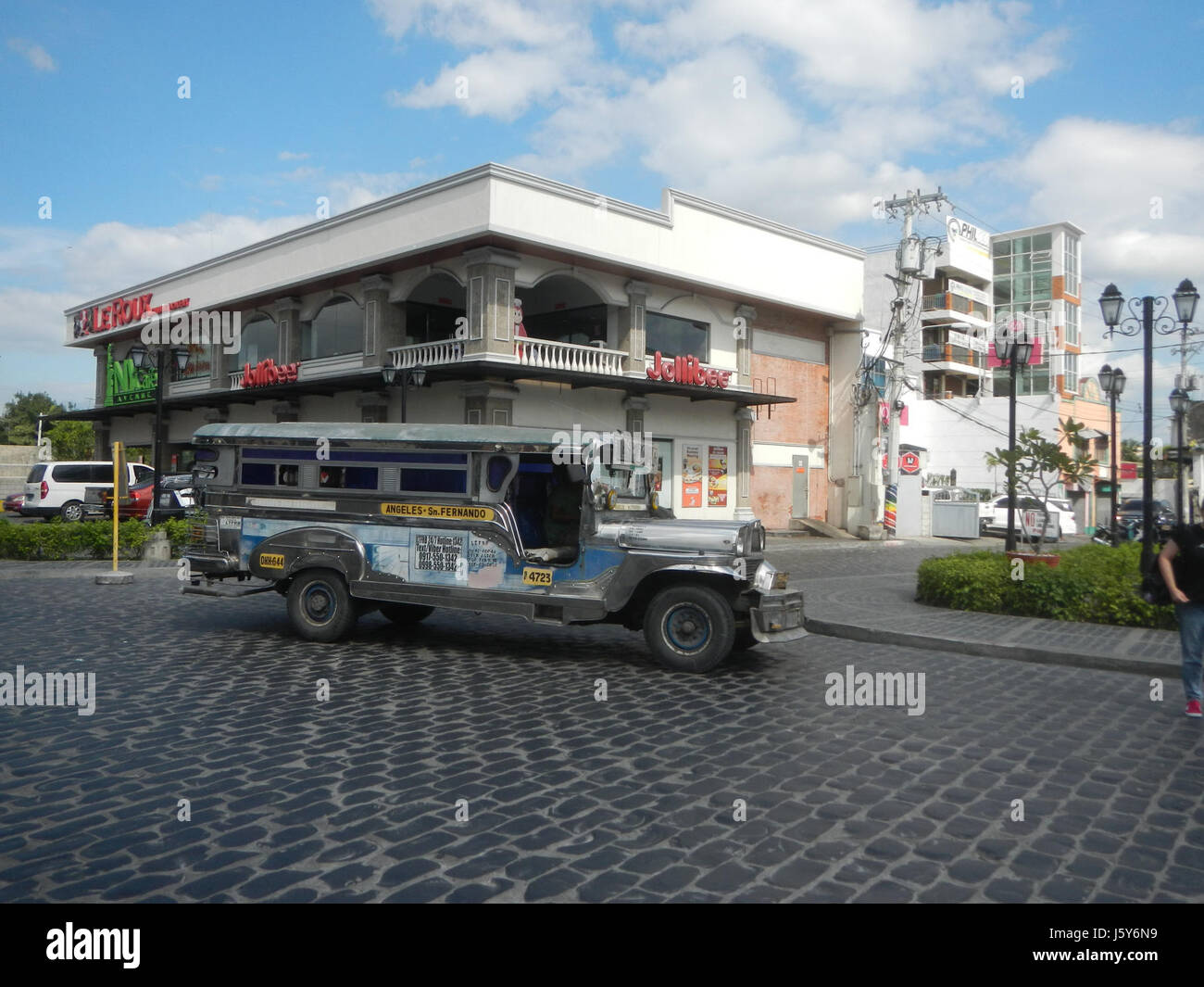 A street map or description of locations in Angeles City Proper ...