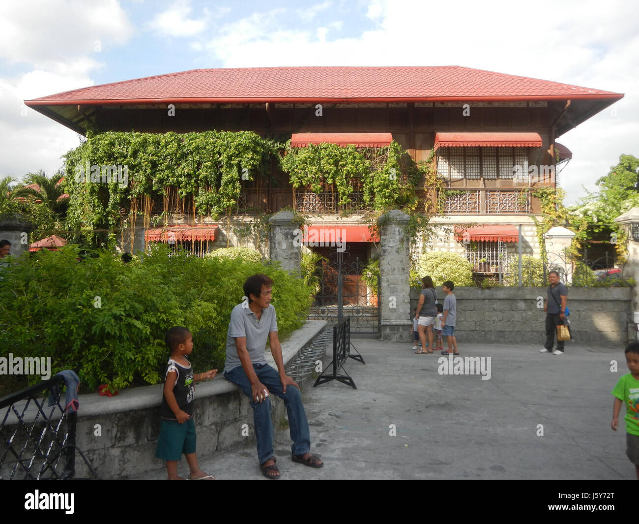 The Apung Mamacalulu Archdiocesan Shrine in Angeles City, Pampanga ...