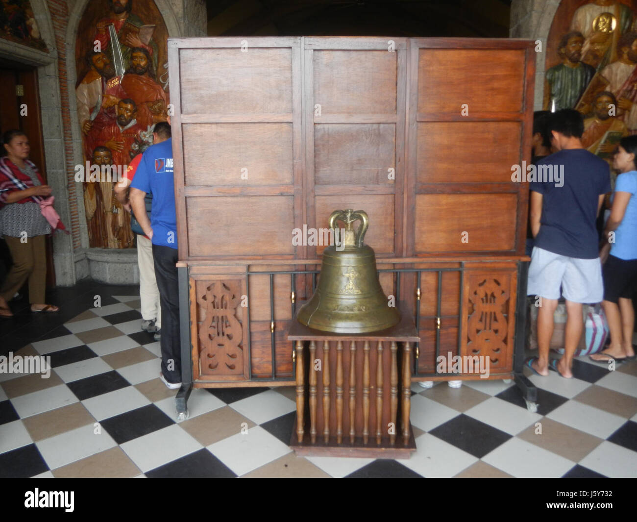 The Apung Mamacalulu Archdiocesan Shrine in Angeles City, Pampanga, is ...