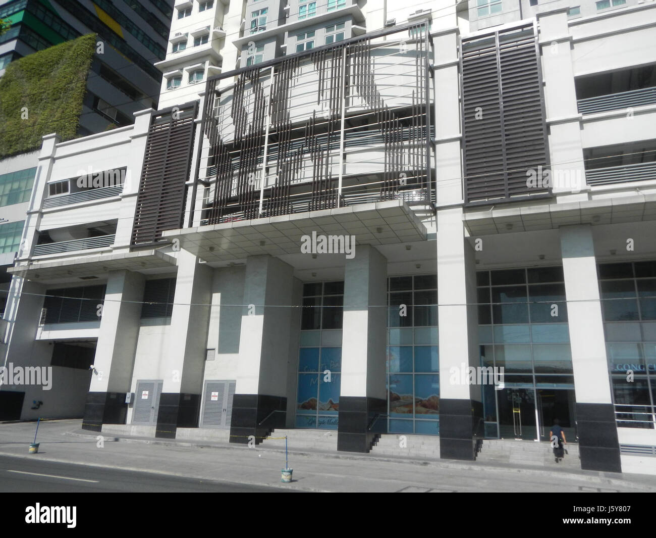 03452 Magallanes Interchange MRT Station EDSA Chino Roces Avenue ...