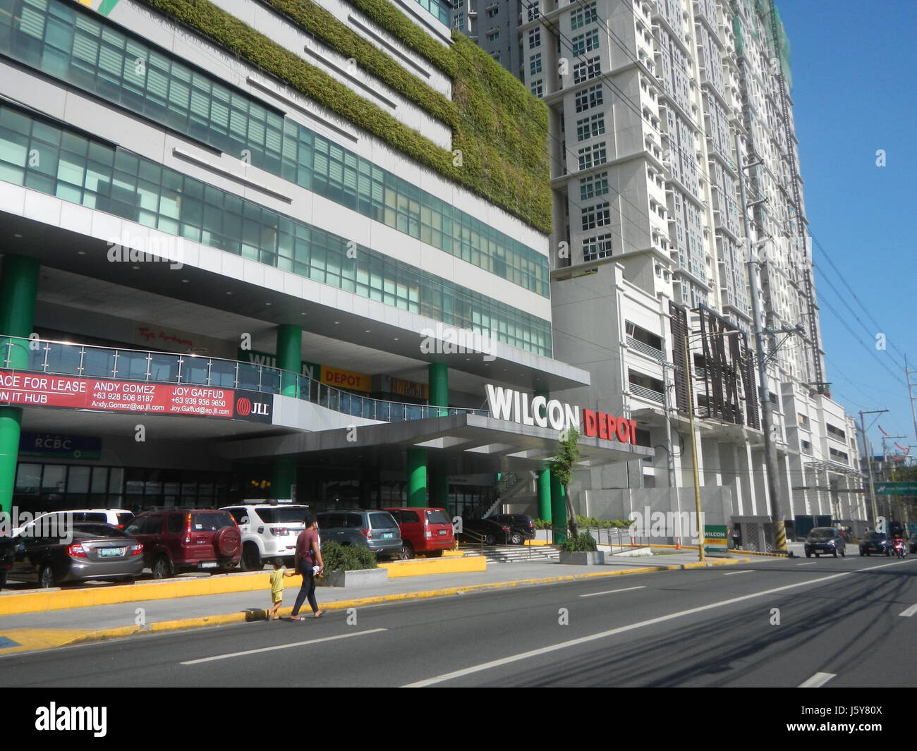 The Magallanes Interchange is a key transportation hub in Makati City ...