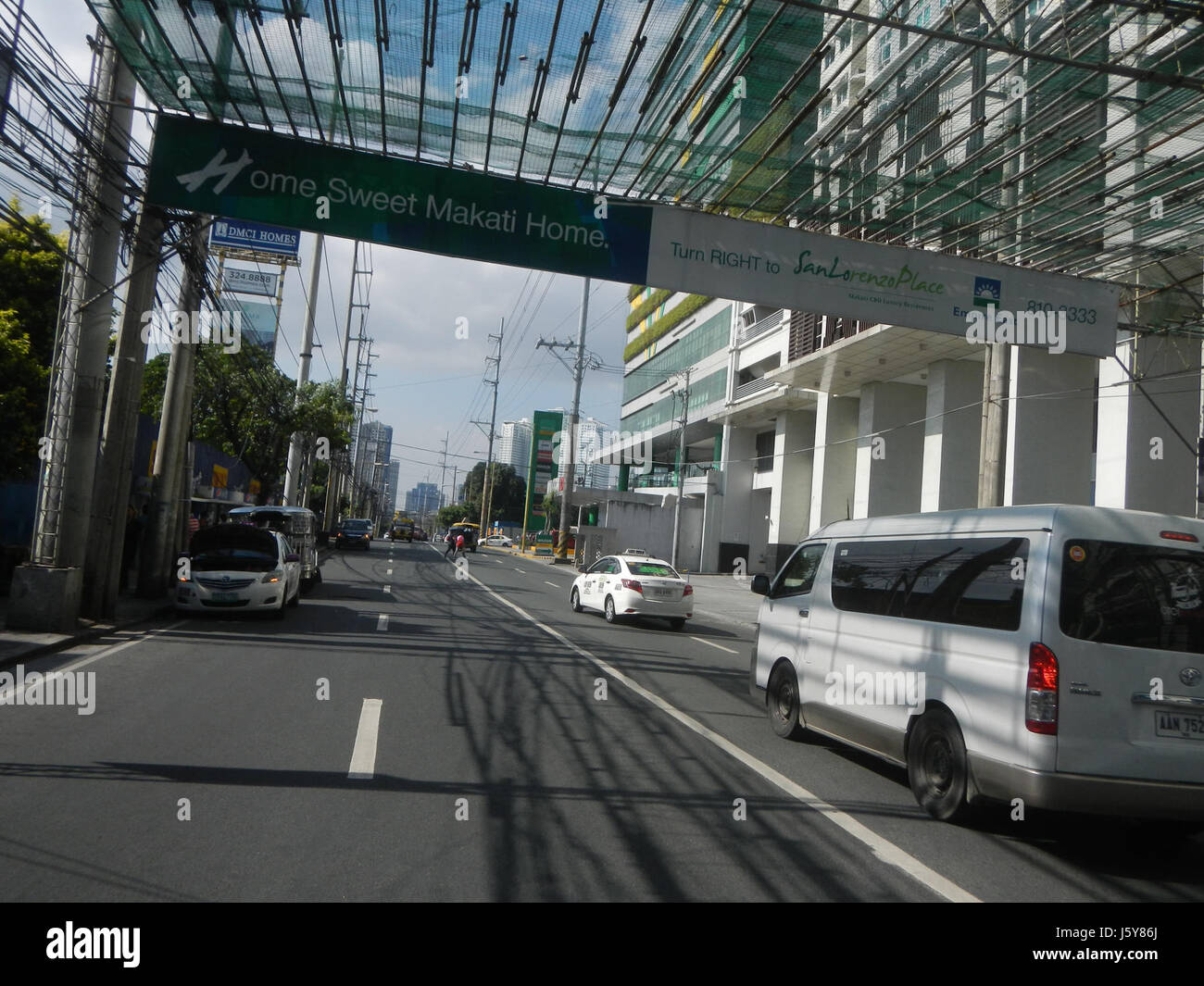 This entry refers to major road infrastructure in Makati City, Metro ...