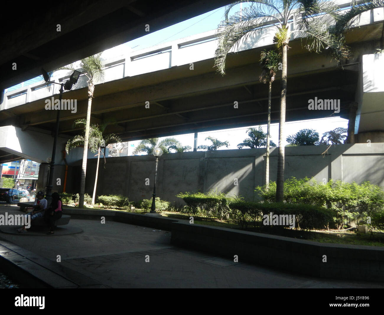 This entry details the Magallanes Interchange and the surrounding ...