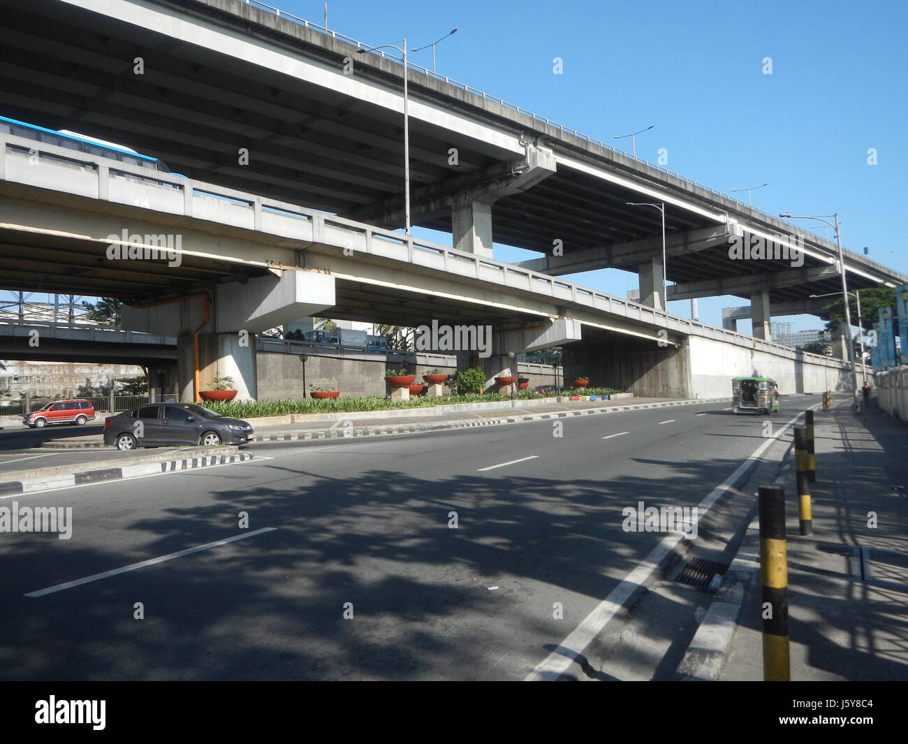 South luzon expressway hi-res stock photography and images - Alamy
