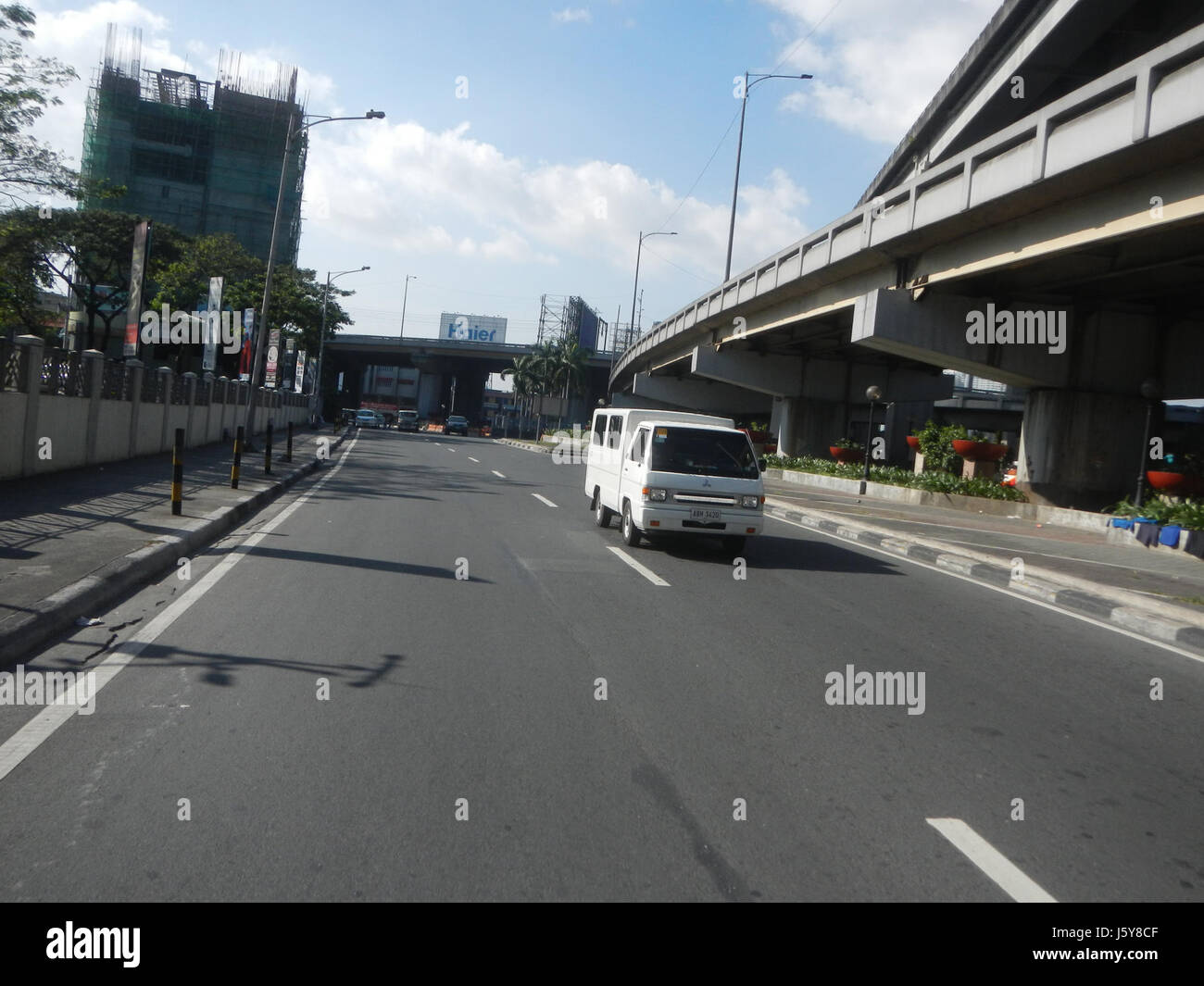 This image depicts a section of the South Luzon Expressway (SLEX), a ...