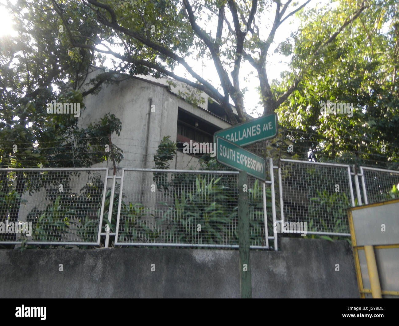 03811 Sales Interchange South Luzon Expressway Metro Manila Skyway ...